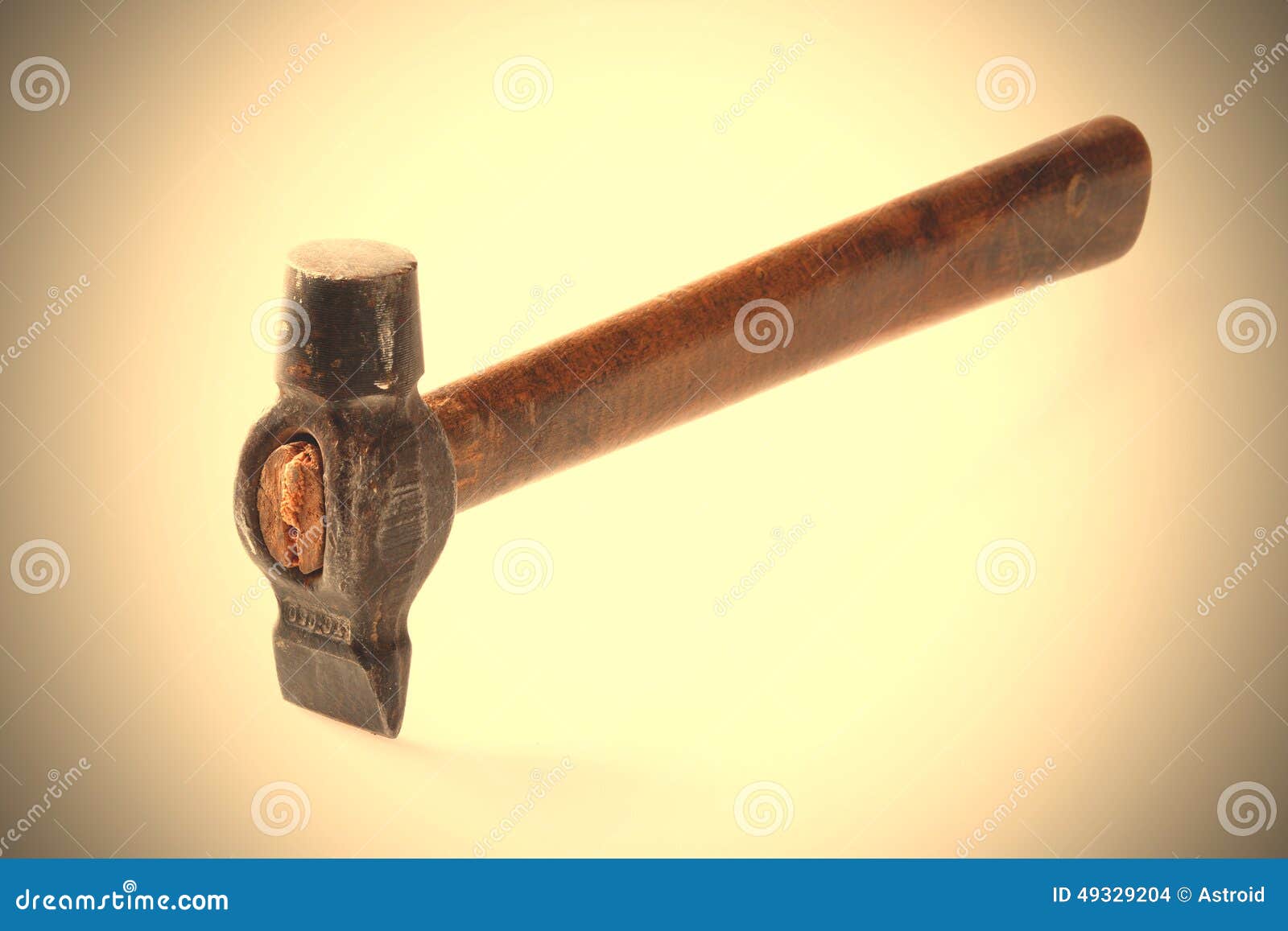 Martillo viejo del metal foto de archivo. Imagen de metal - 49329204