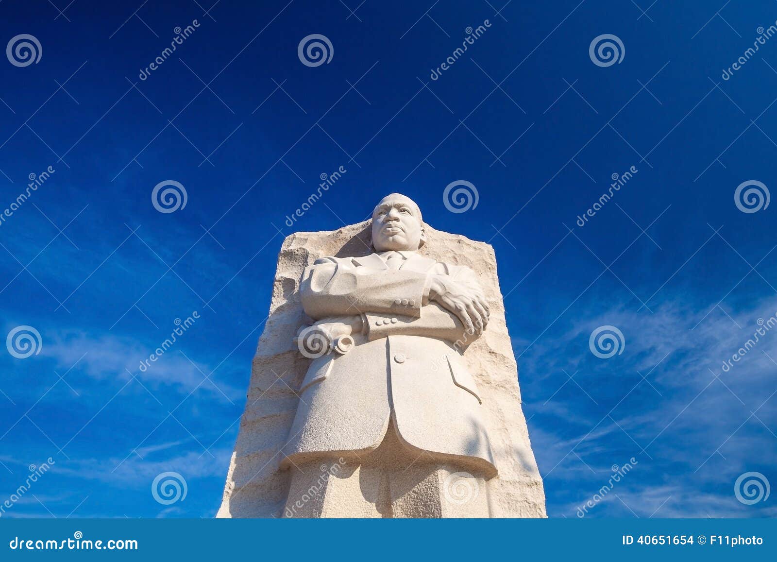 Martin Luther King Monument Editorial Stock Image - Image of blossom ...