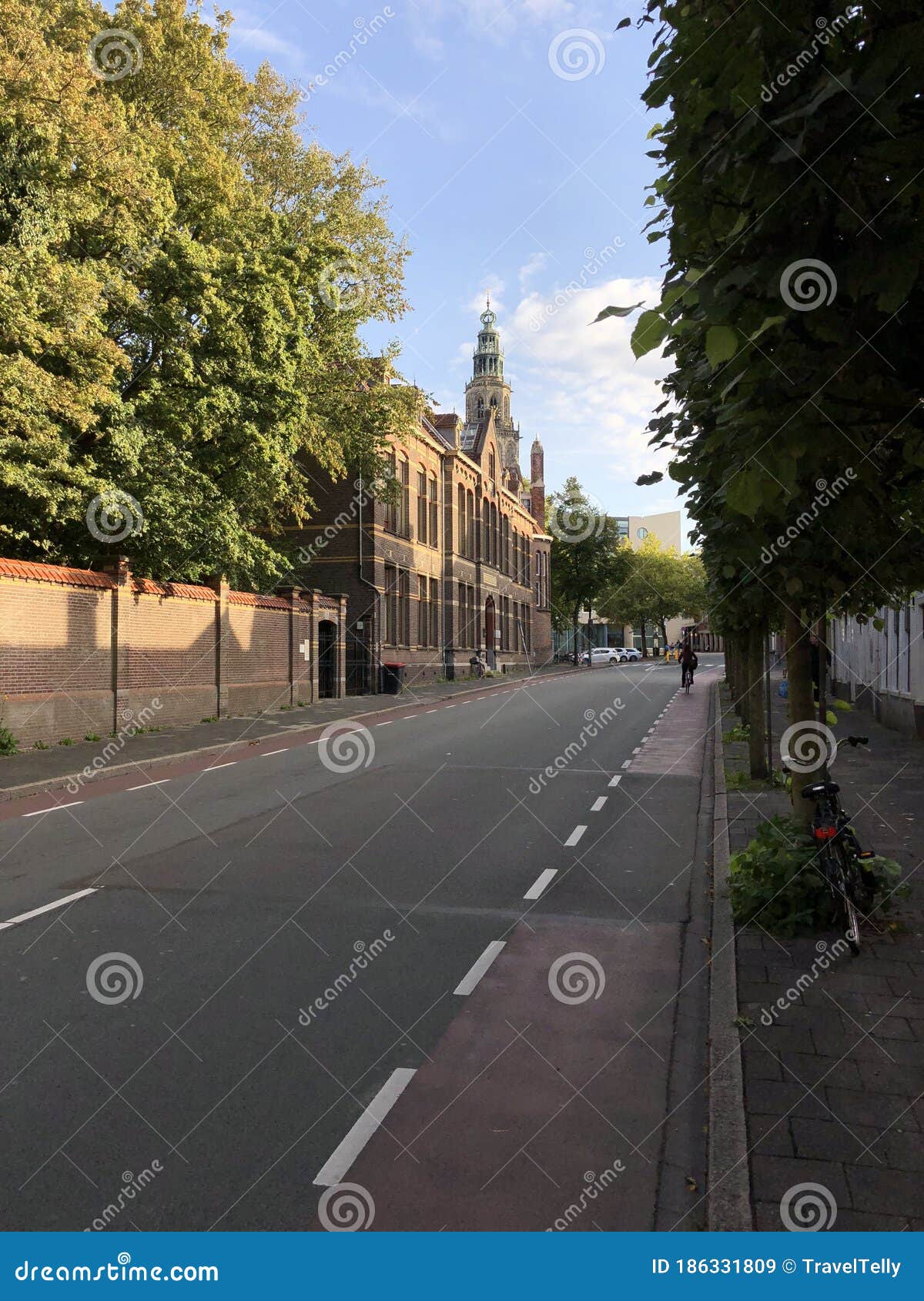 Martinitoren in Groningen editorial stock image. Image of bell - 186331809