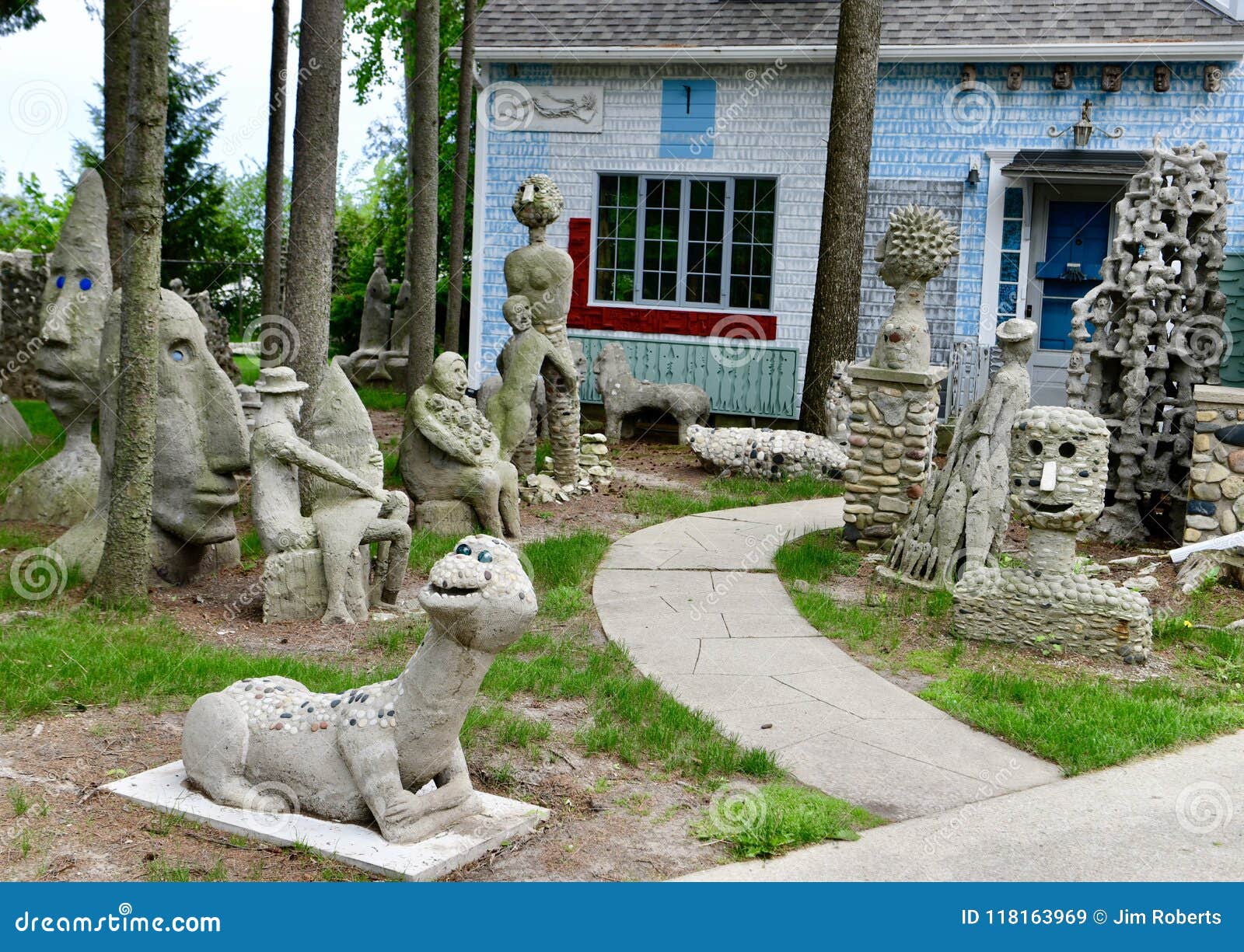 Mary Nohl Art Environment imagen de archivo editorial. Imagen de ...