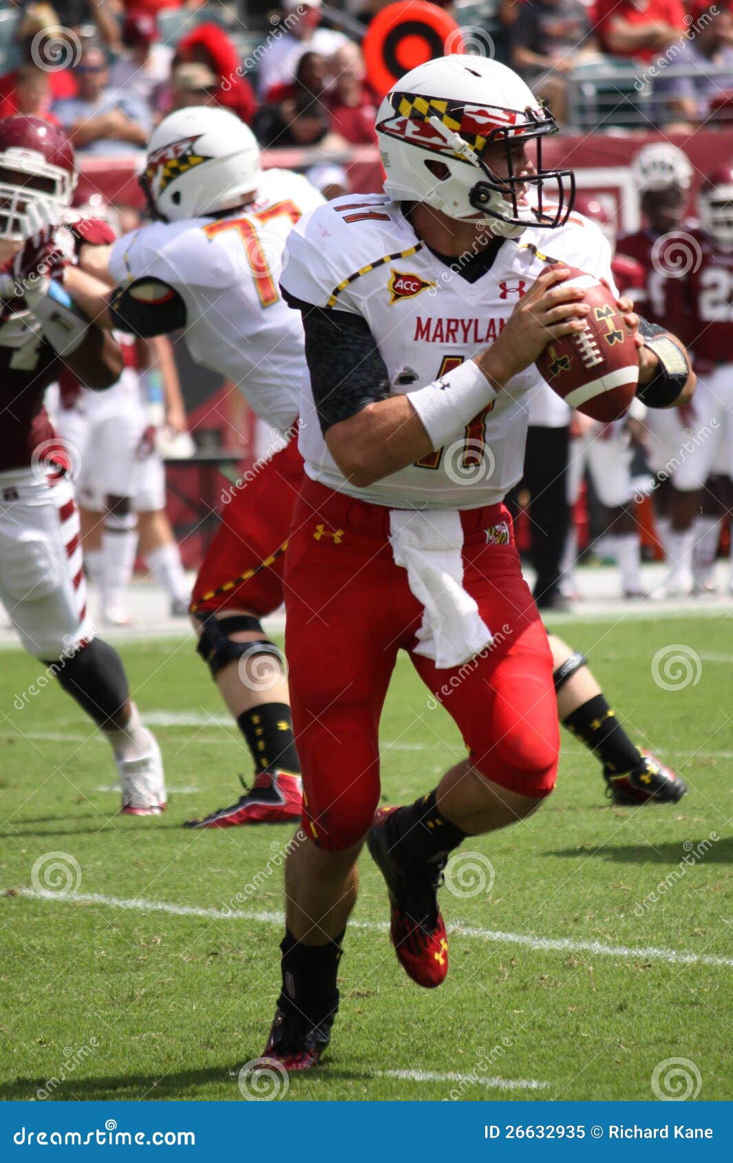 Maryland Quarterback # 11 Perry Hills Editorial Image - Image of ncaa ...