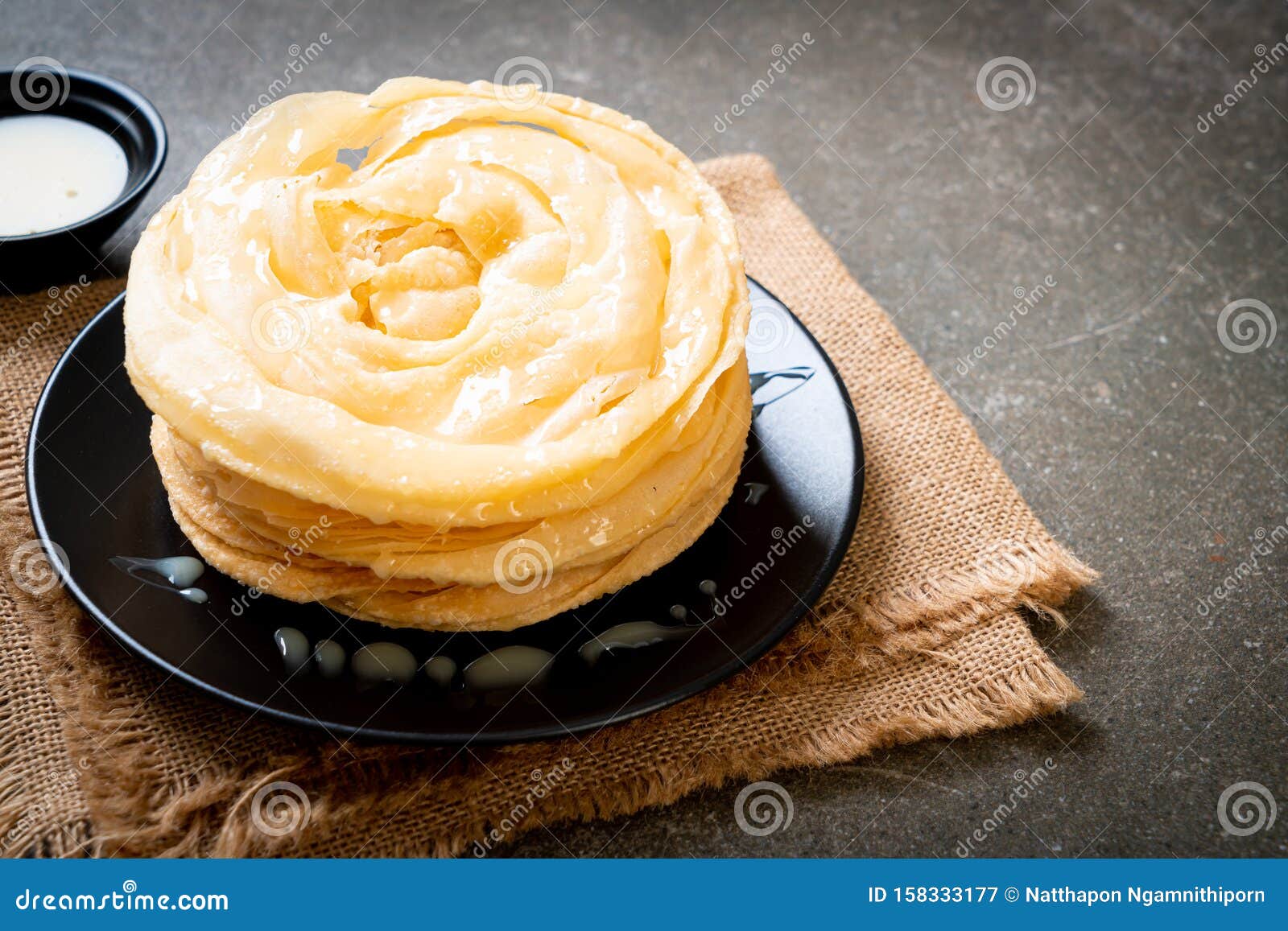 Masa De Roti Frita Y Crujiente Imagen de archivo - Imagen de fondo ...
