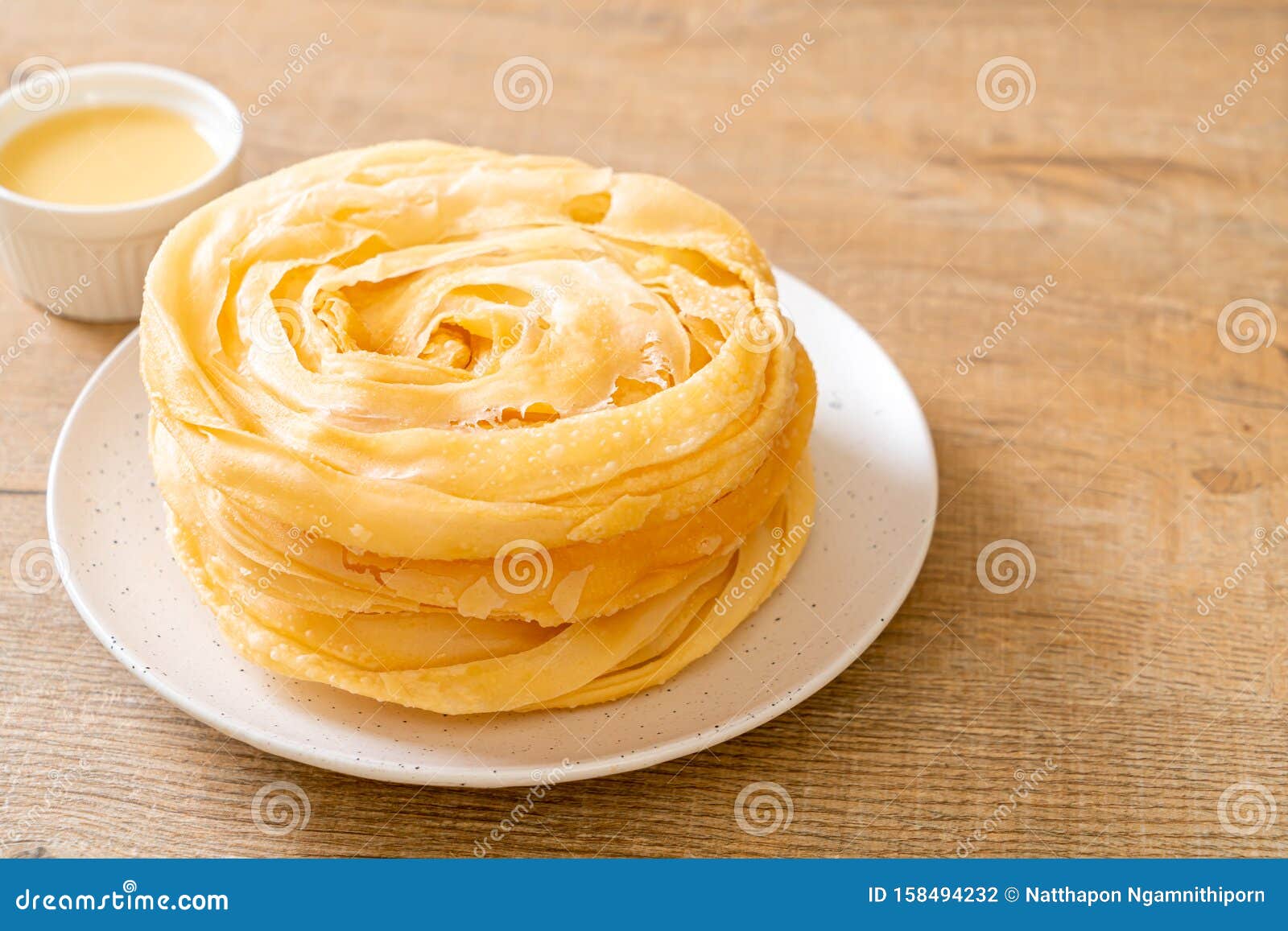 Masa De Roti Frita Y Crujiente Foto de archivo - Imagen de tradicional ...