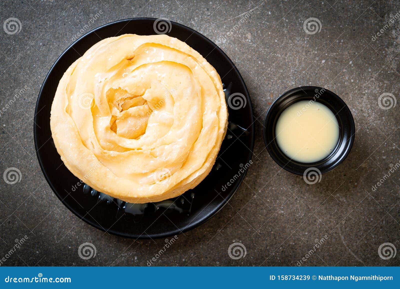 Masa De Roti Frita Y Crujiente Imagen de archivo - Imagen de trigo ...