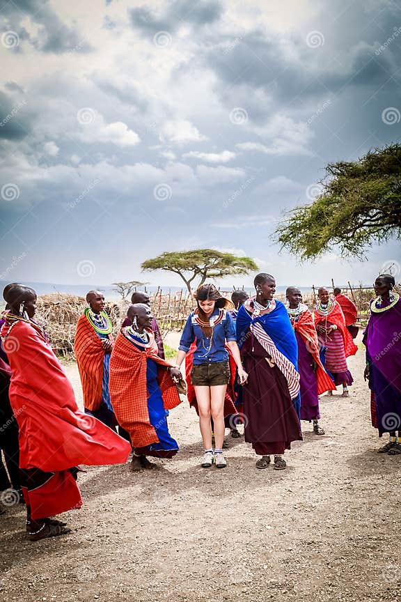 Masai welcome dancing editorial photography. Image of african - 37474797