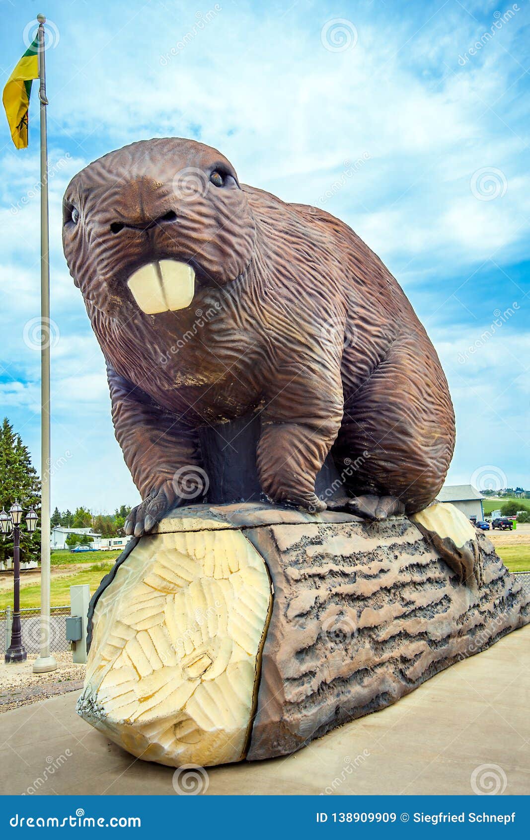 Mascot Bieber Statue in Beaverlodge Alberta Editorial Stock Image ...