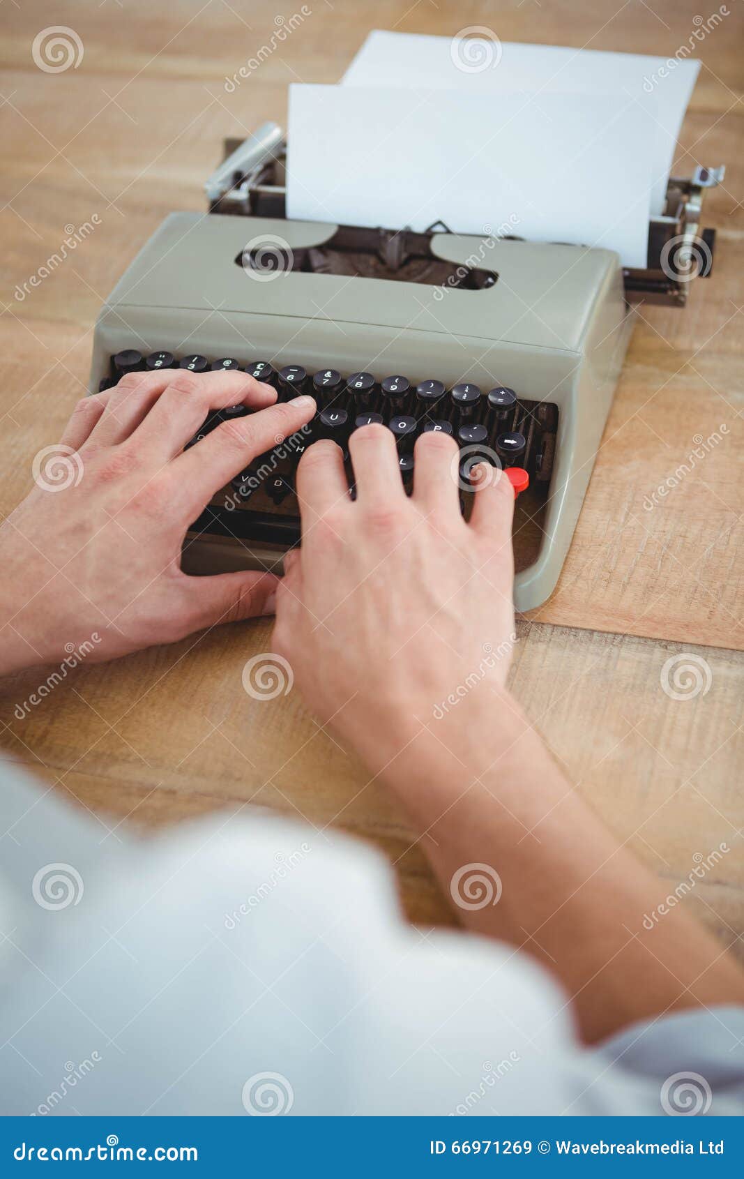 Masculine Hands Typing on Old Typewriter Stock Image - Image of ...