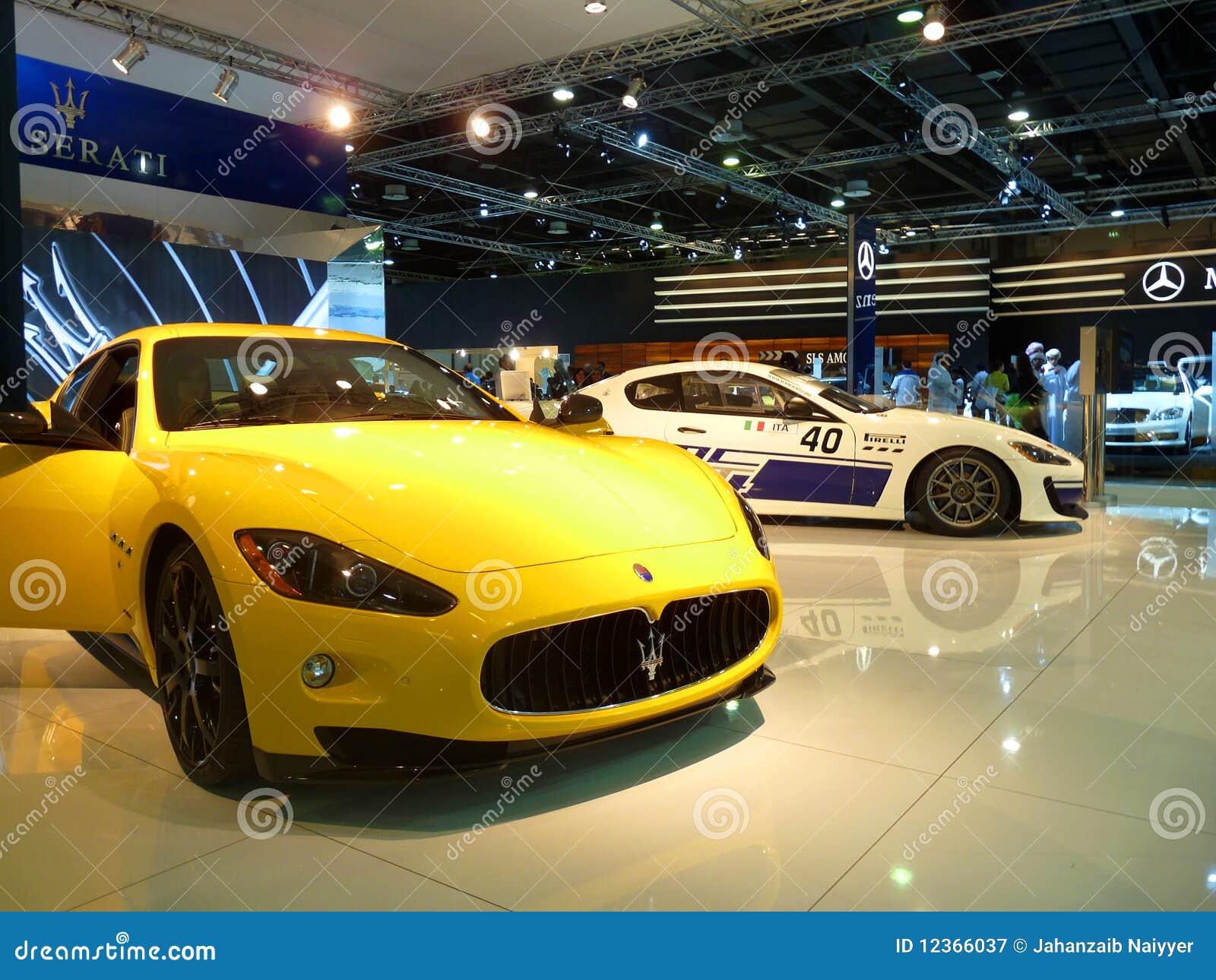Maserati Luxus-Auto redaktionelles stockfotografie. Bild von glanz ...