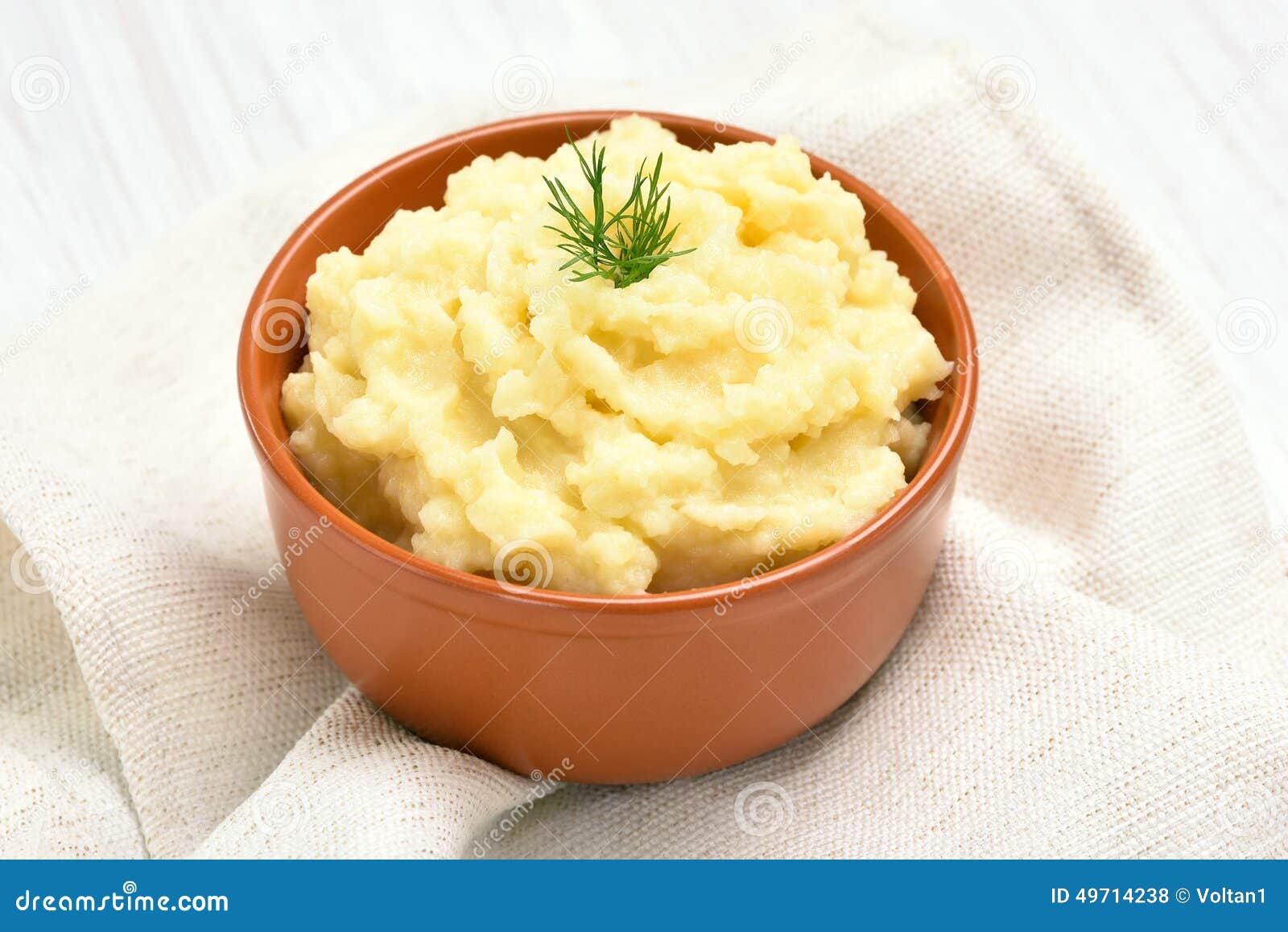 Mashed Potato in Ceramic Bowl Stock Photo - Image of pureed, dish: 49714238