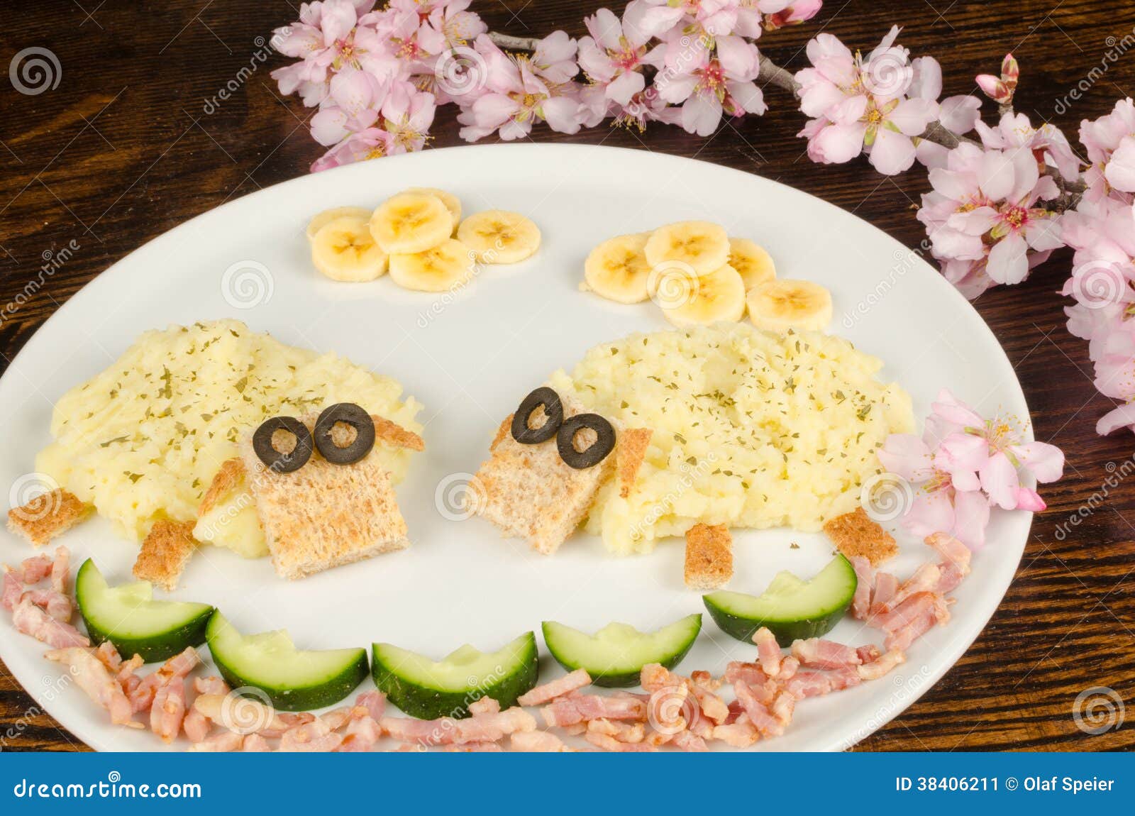 Mashed potato sheep stock image. Image of creative, mashed - 38406211