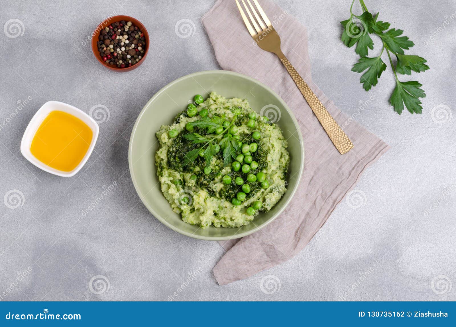 Mashed Potatoes with Green Peas Stock Photo - Image of dinner, dressing ...