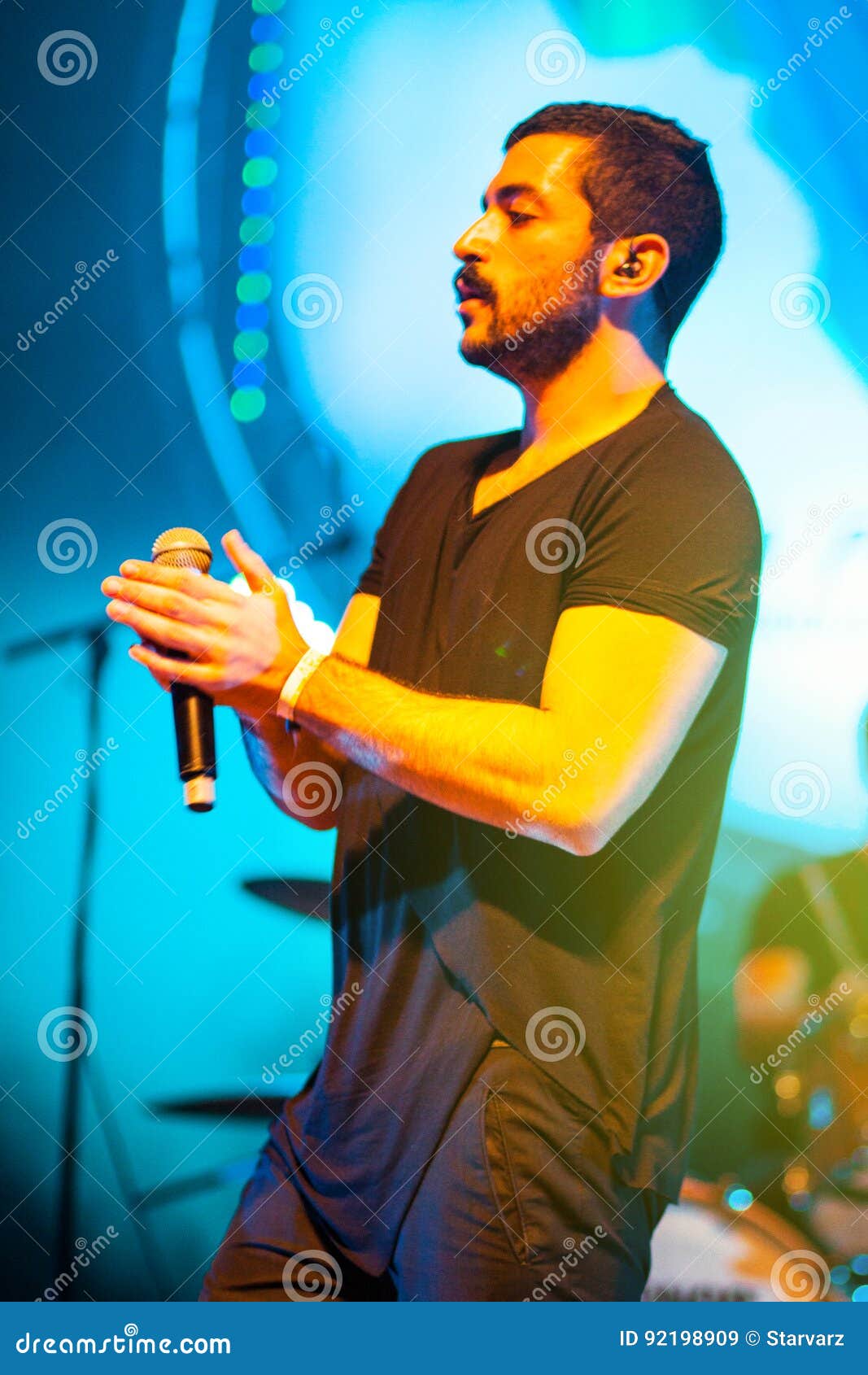 Mashrou leila editorial stock image. Image of bass, arab - 92198909