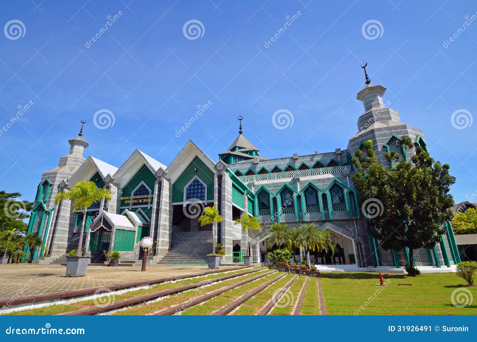 Masjid Al Markaz Al Islami image stock. Image du repère - 31926491