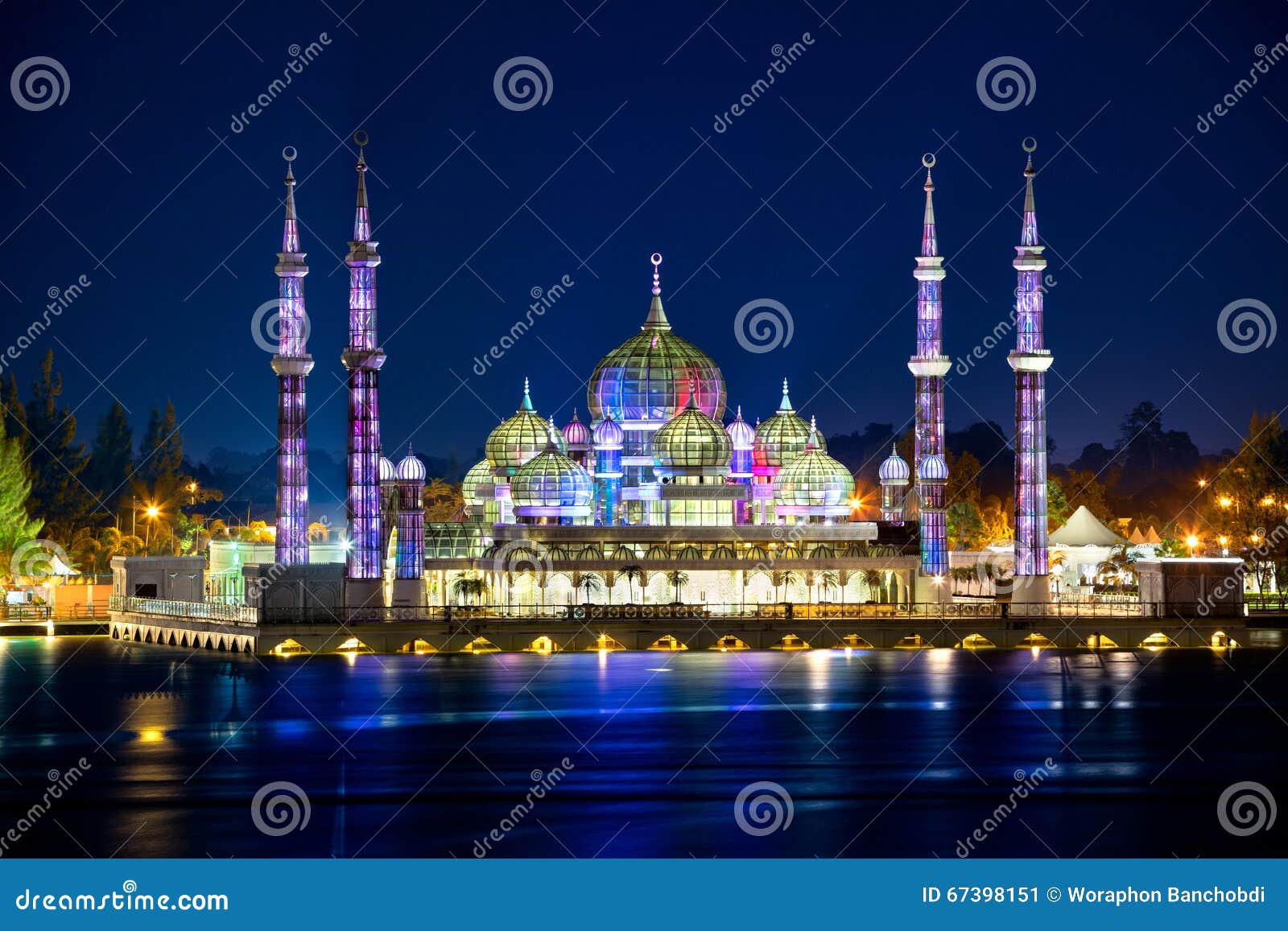 Masjid Kristal (Crystal Mosque) Stockbild - Bild von islam, glaube ...