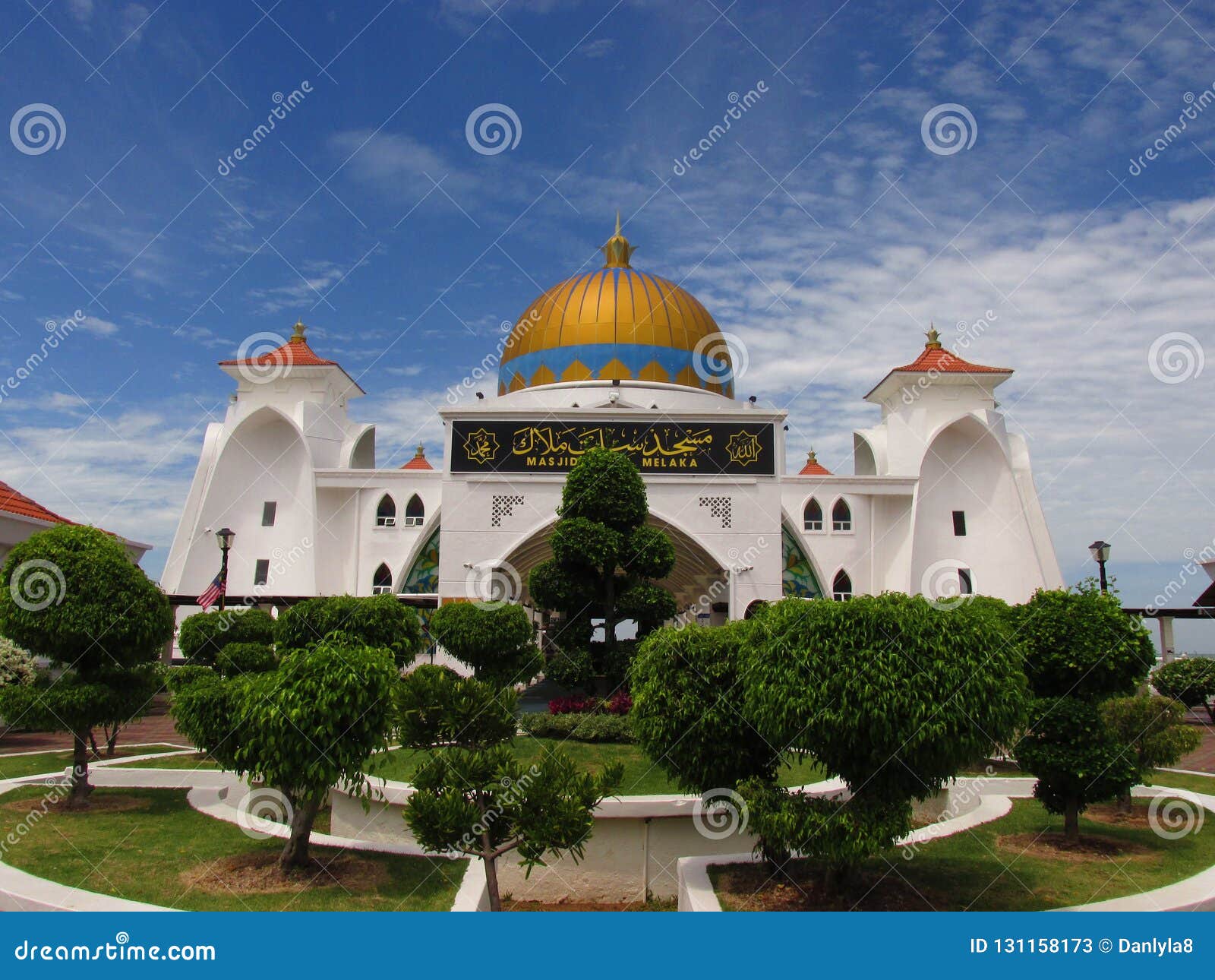 Masjid Selat - Floating Mosque in Malacca Stock Image - Image of blue ... Masjid Selat - Floating Mosque in Malacca Stock Image - Image of blue ...