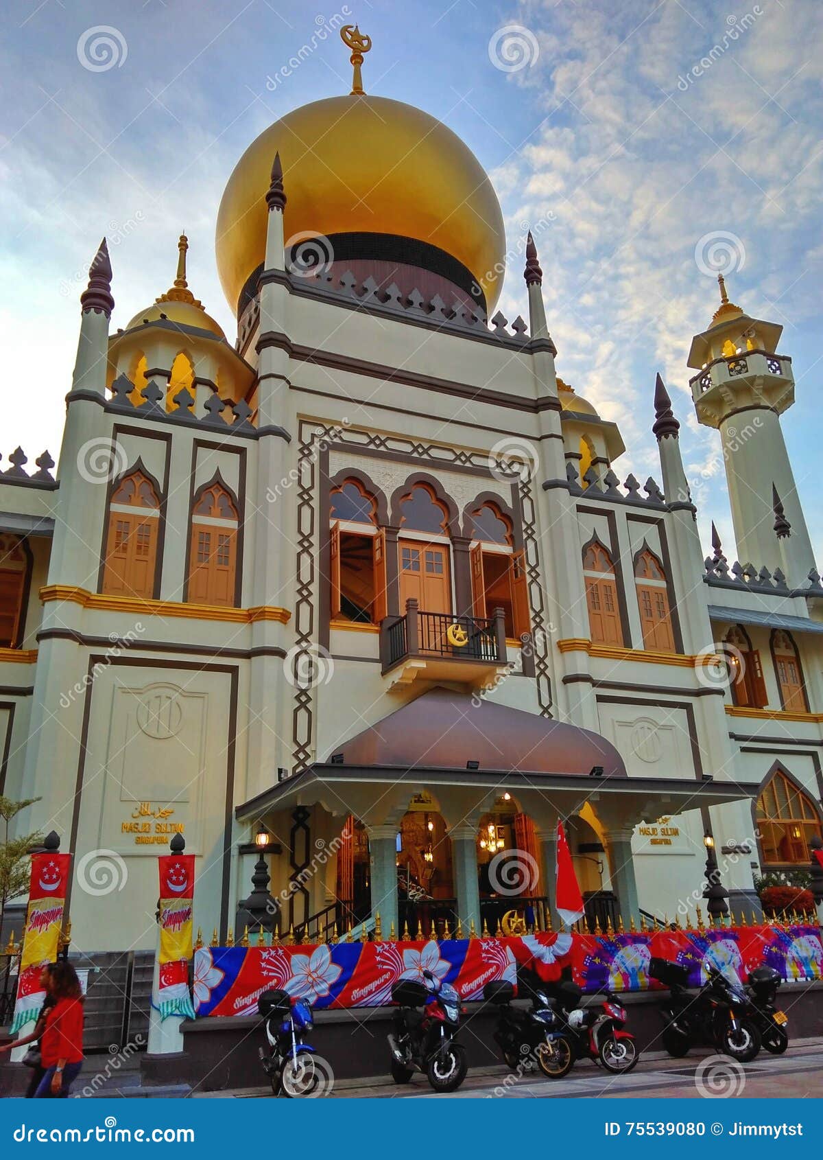 Masjid Sultan Or Sultan Mosque Exterior View With Signage Editorial ...