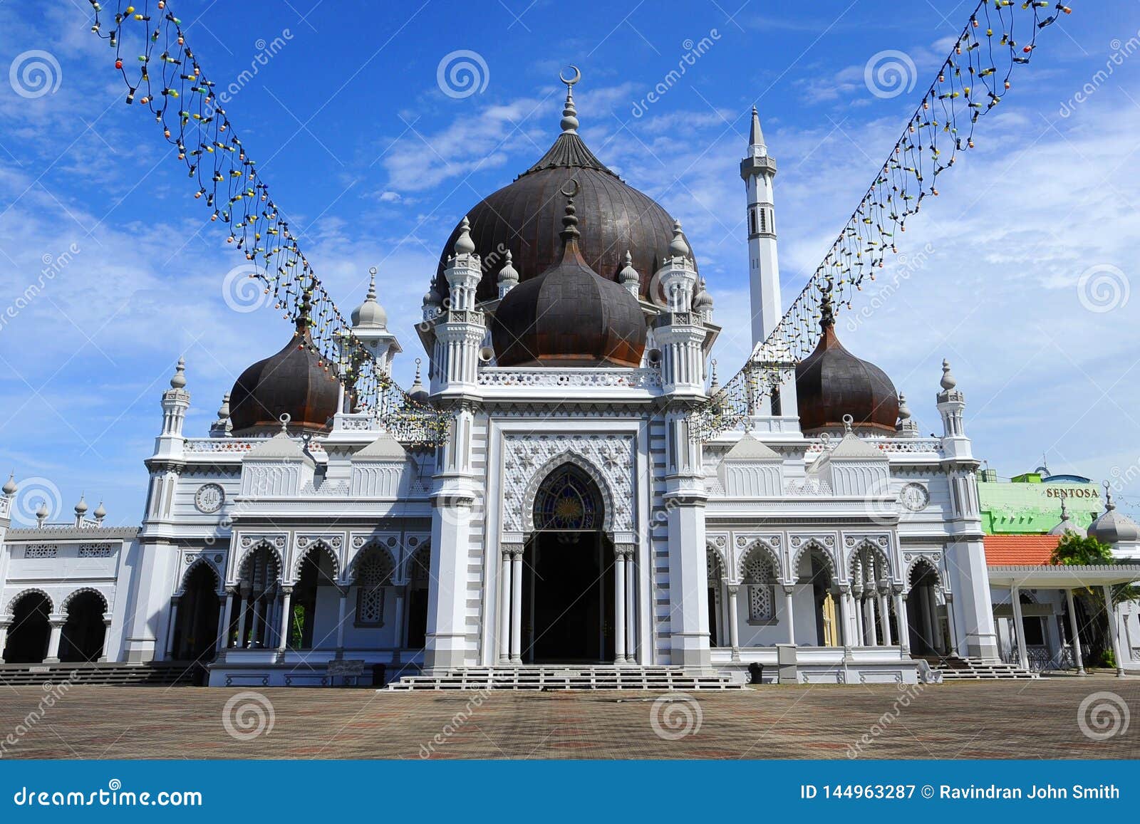 Zahir Mosque editorial photography. Image of masjid - 144963287