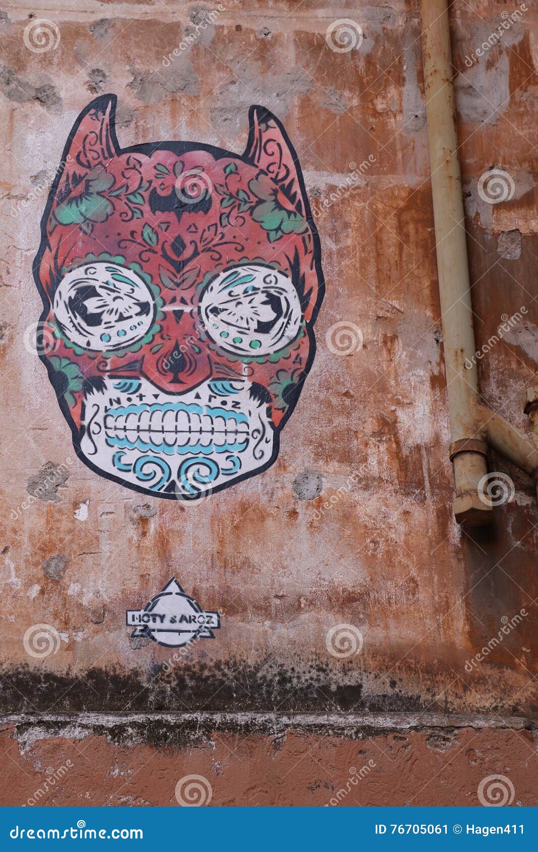 Mask graffiti editorial photo. Image of abstract, abstracted - 76705061