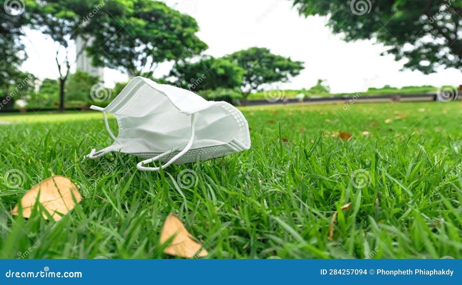 Mask, Park, Garbage Pollution Stock Photo - Image of coronavirus ...