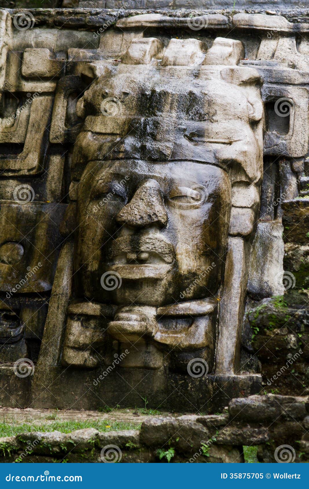 Mask Temple, Lamanai Belize Stock Image - Image of ruin, facial: 35875705