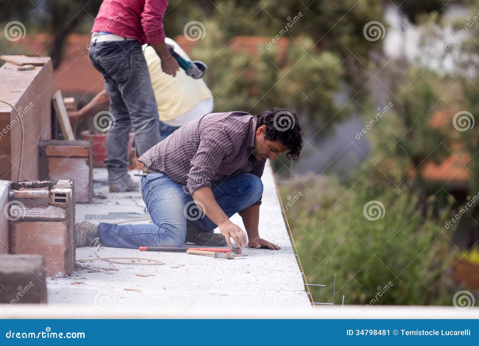 Mason worker stock image. Image of mason, outdoors, bricks - 34798481