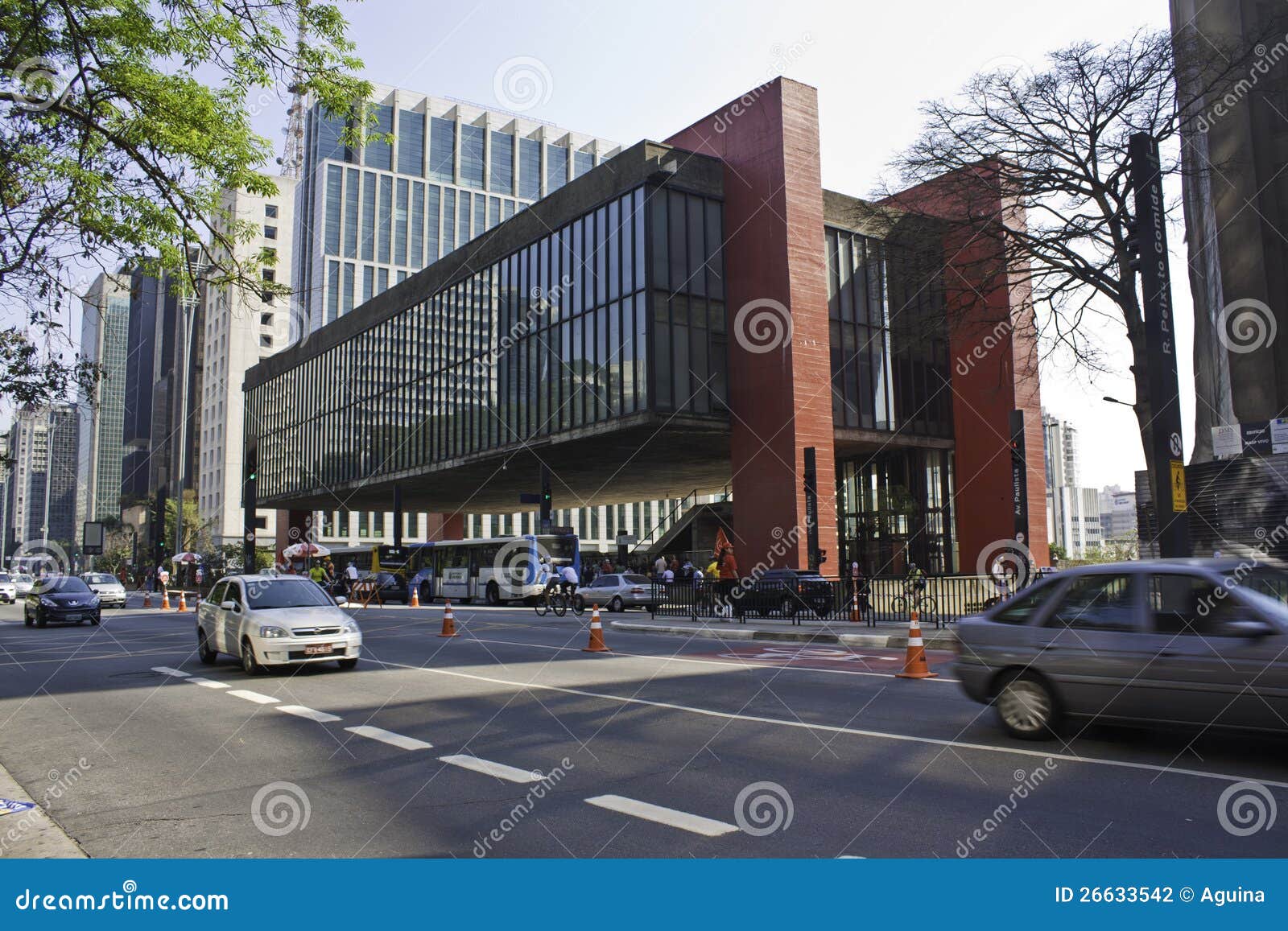 MASP - Sao Paulo - Brasil fotografia editorial. Imagem de arte - 26633542