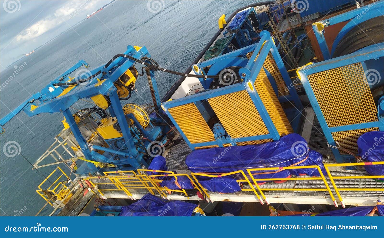 Mass Flow Excavation for Pipeline Freespan Rectification Stock Photo ...