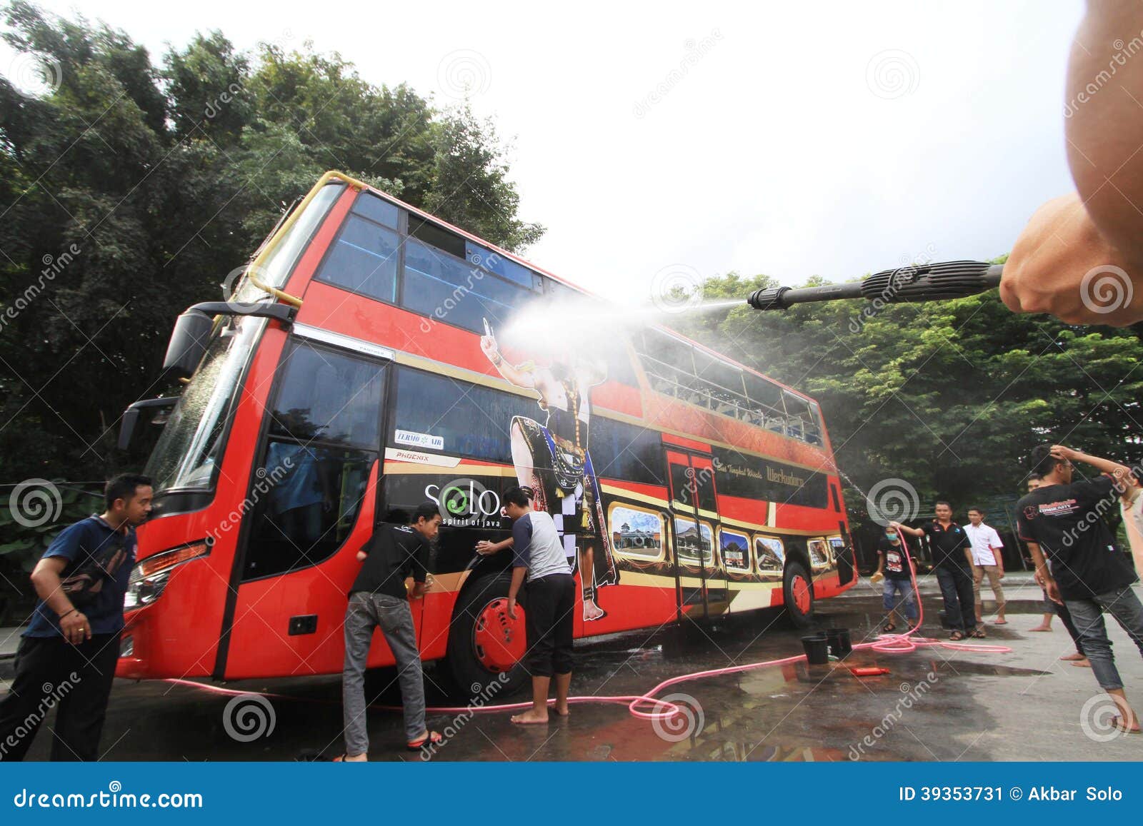 Mass Transportation Campaign Editorial Photo - Image of solo ...