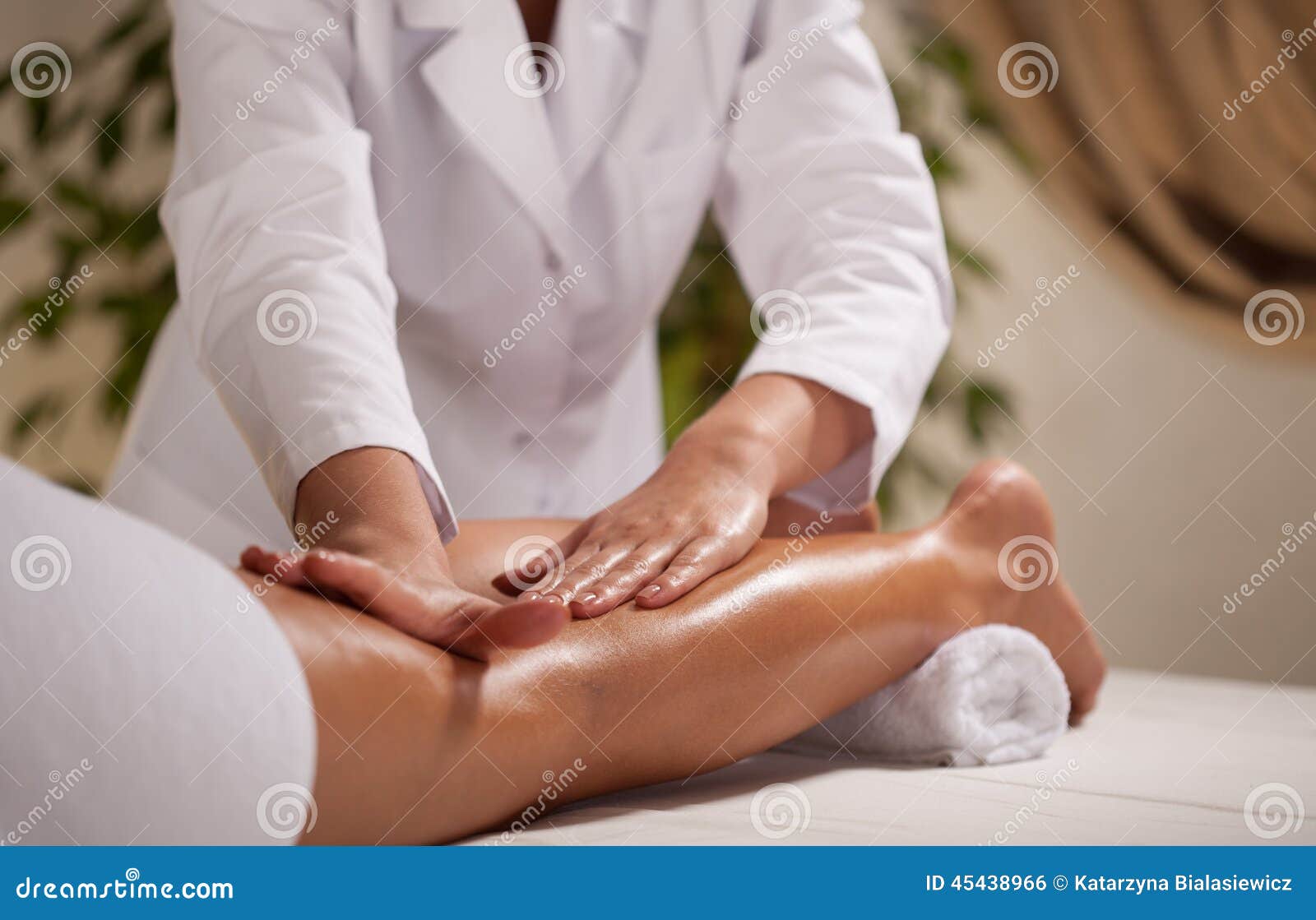 Lower Limb Examination Royalty-Free Stock Image | CartoonDealer.com ...