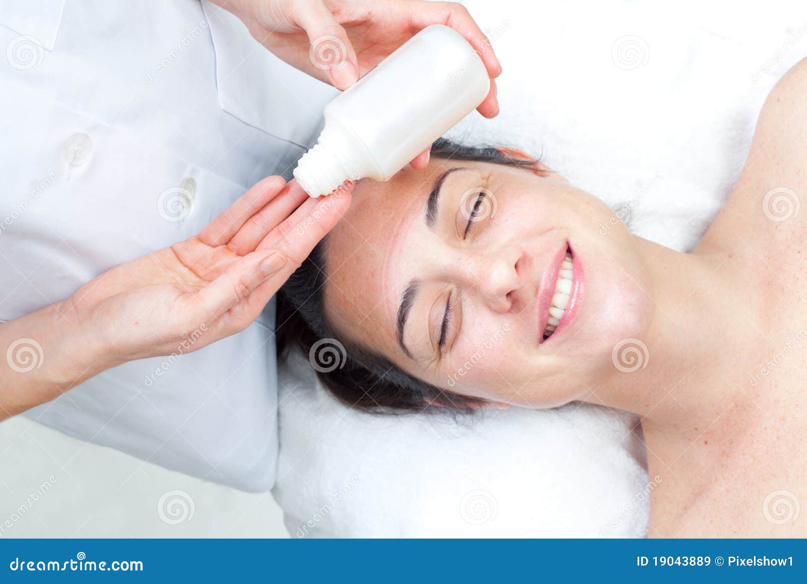 Massage Spa. Facial Treatment. Stock Image - Image of smiling, female ...