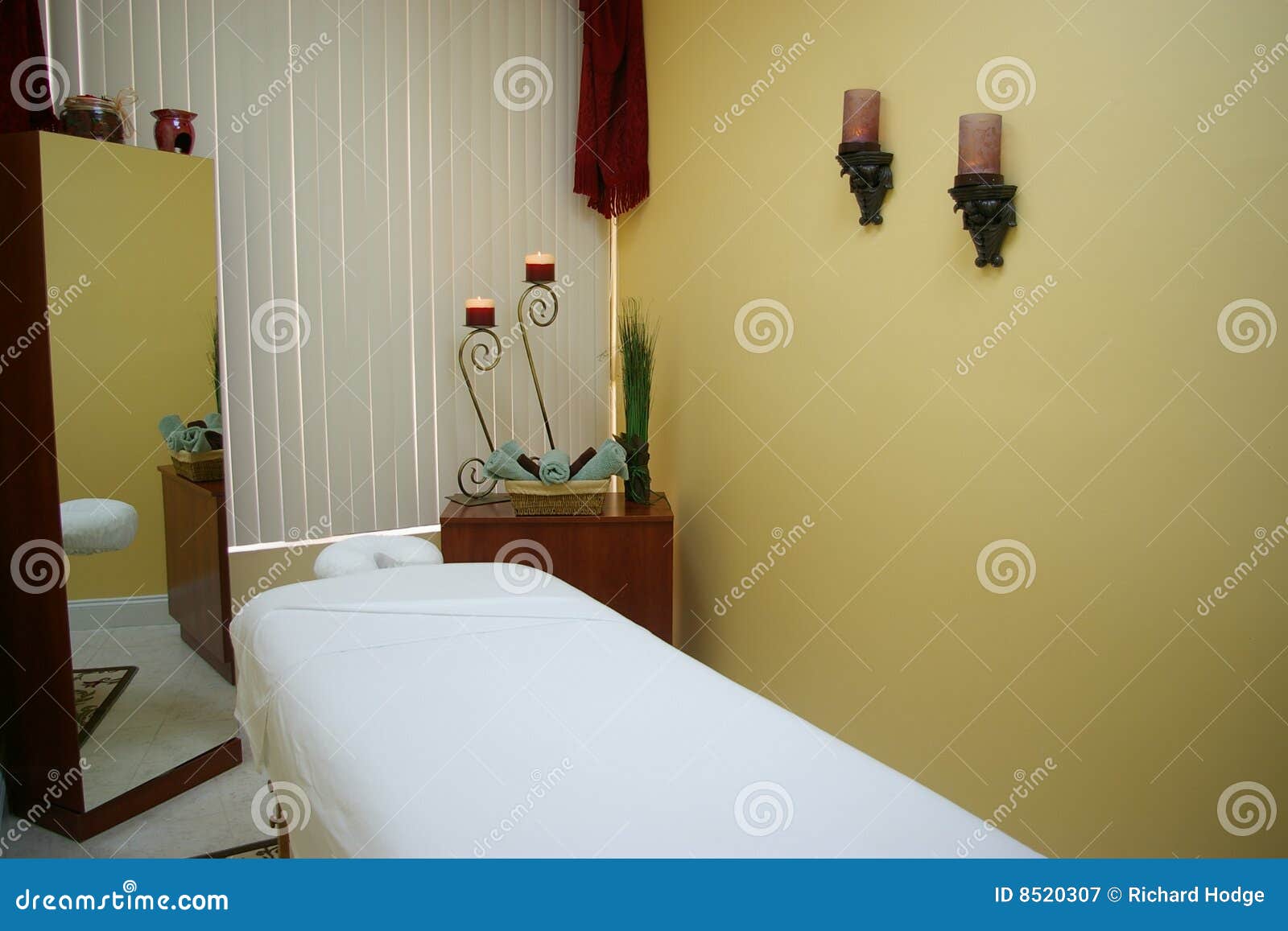 Massaggio E Stanza Di Facil Immagine Stock Immagine Di Candele