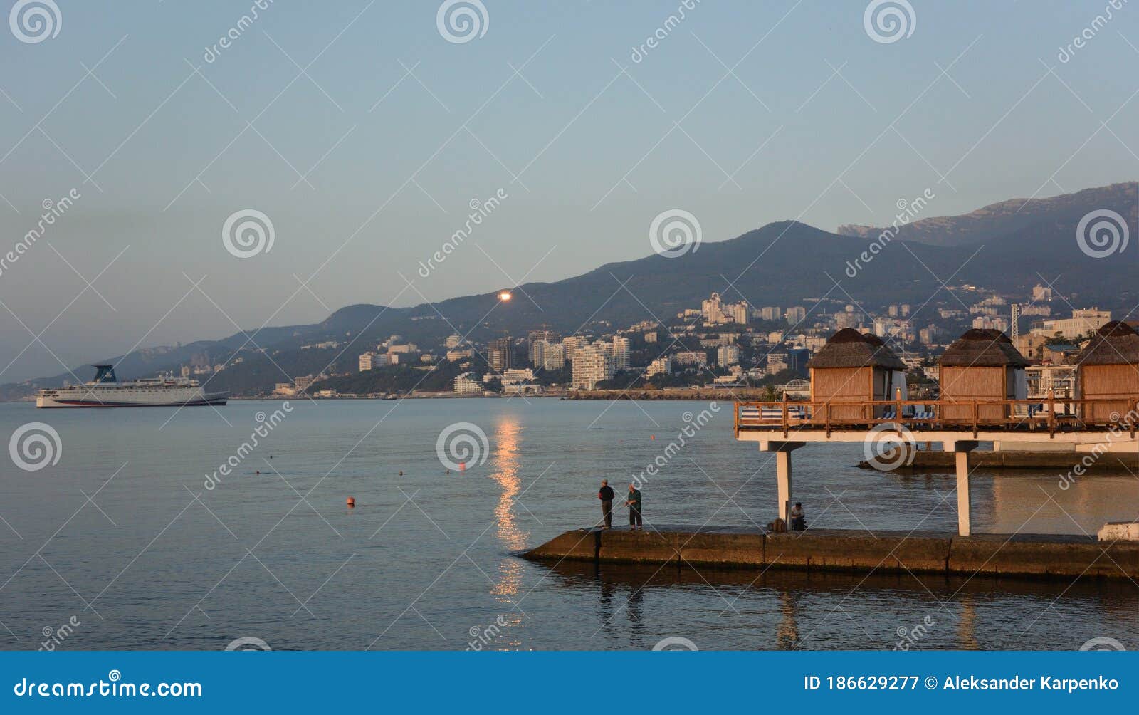 Massandra beach of Yalta editorial photography. Image of cloud - 186629277