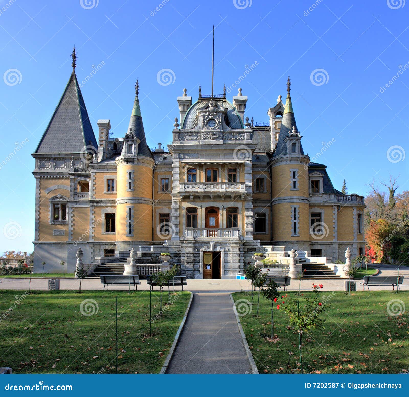 Massandra Palace of Alexander III Stock Image - Image of fairy ...