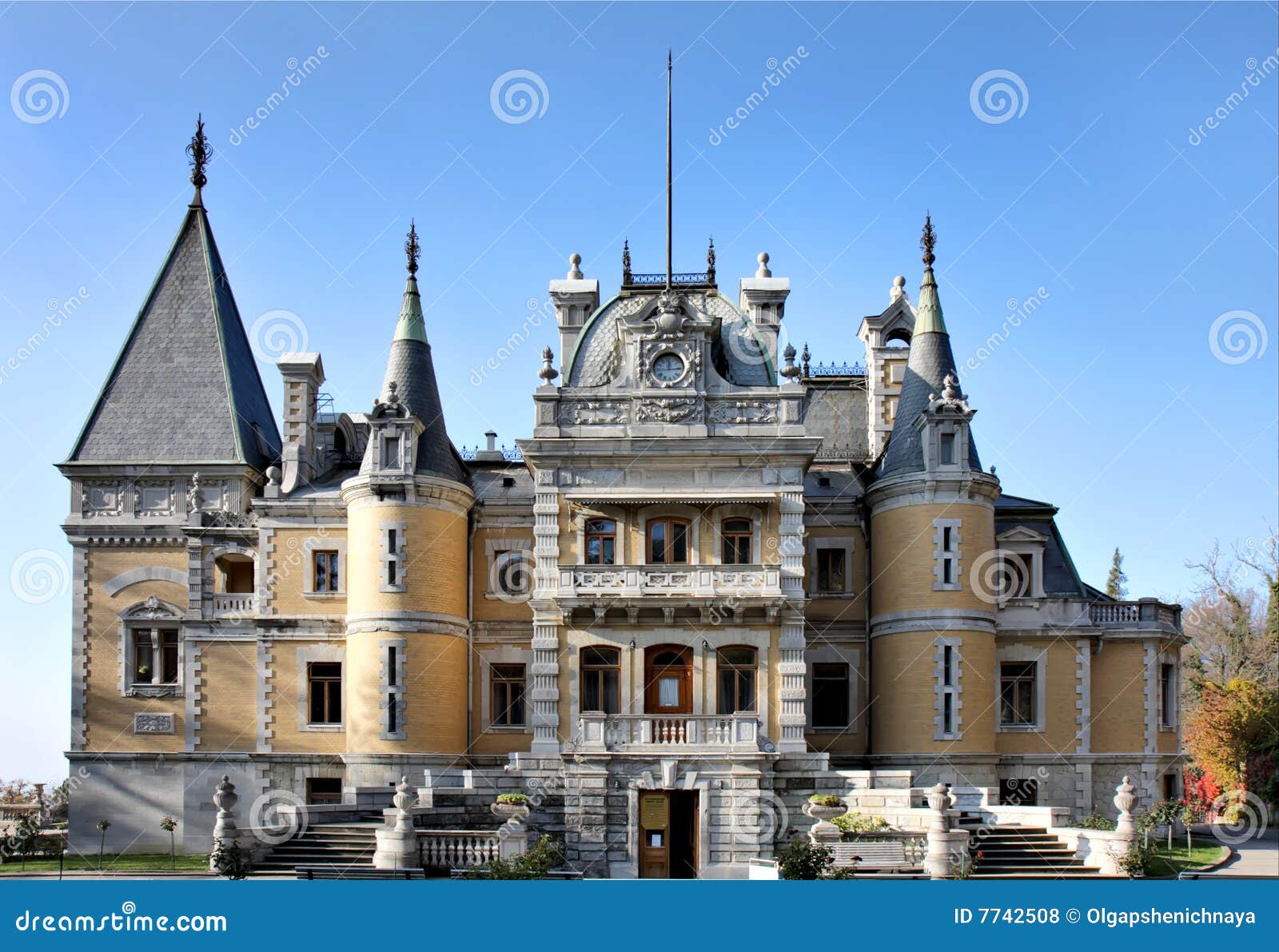 Massandra Palace of Alexander III Stock Photo - Image of building ...