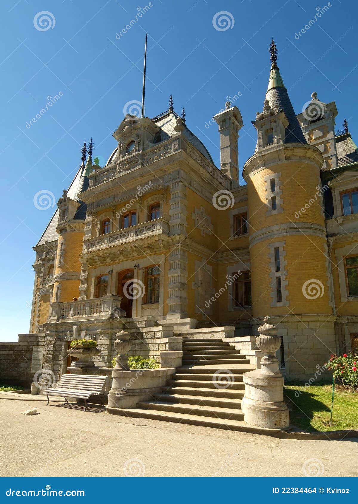 Massandra Palace in Yalta, Crimea Stock Photo - Image of yalta ...