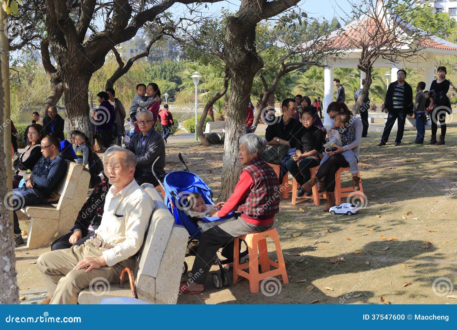 Masses Watching the Show in the Jinxian Park Editorial Image - Image of ...