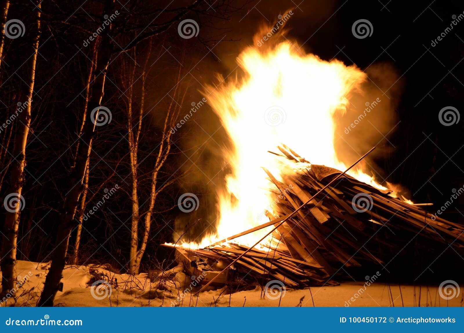 Massive Bonfire in Winter Night Stock Photo - Image of closeup, flaming ...