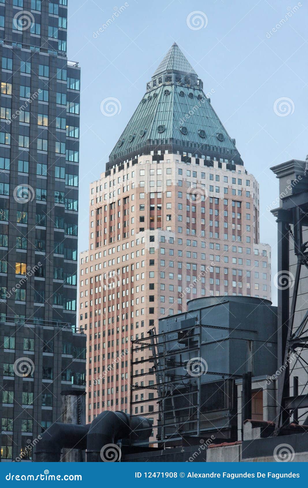 Massive Building in New York Stock Photo - Image of tower, york: 12471908