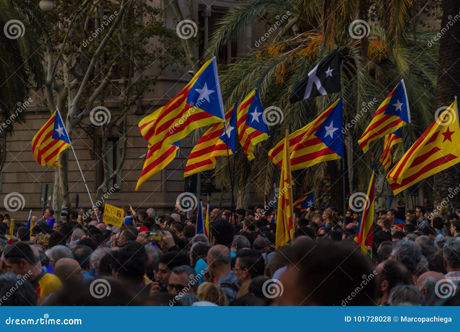 Barcelona, Spain 10 October, 2017 : Declaration of Independence ...
