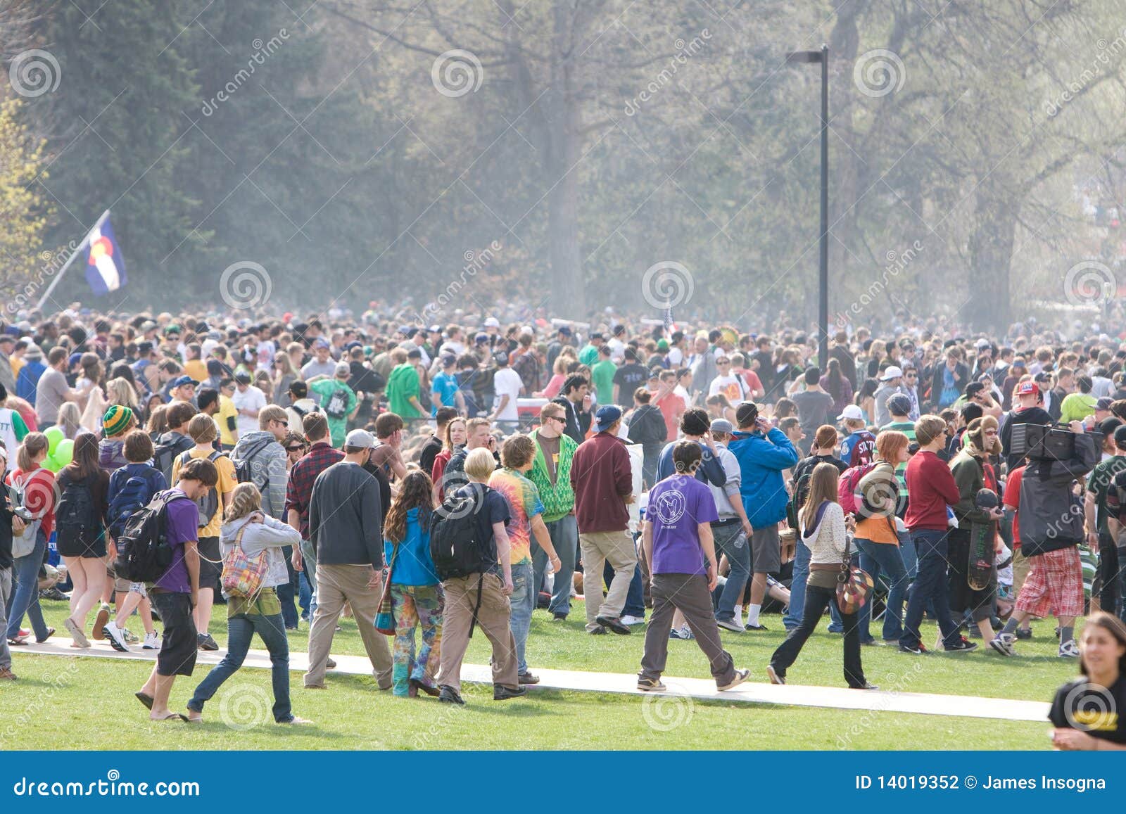 Massive crowd on 420 day editorial photography. Image of dope - 14019352