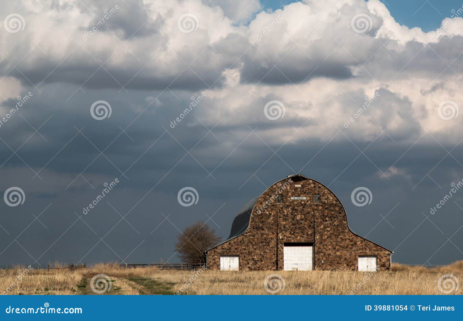 Massive Rock Barn stock photo. Image of oklahoma, grass - 39881054