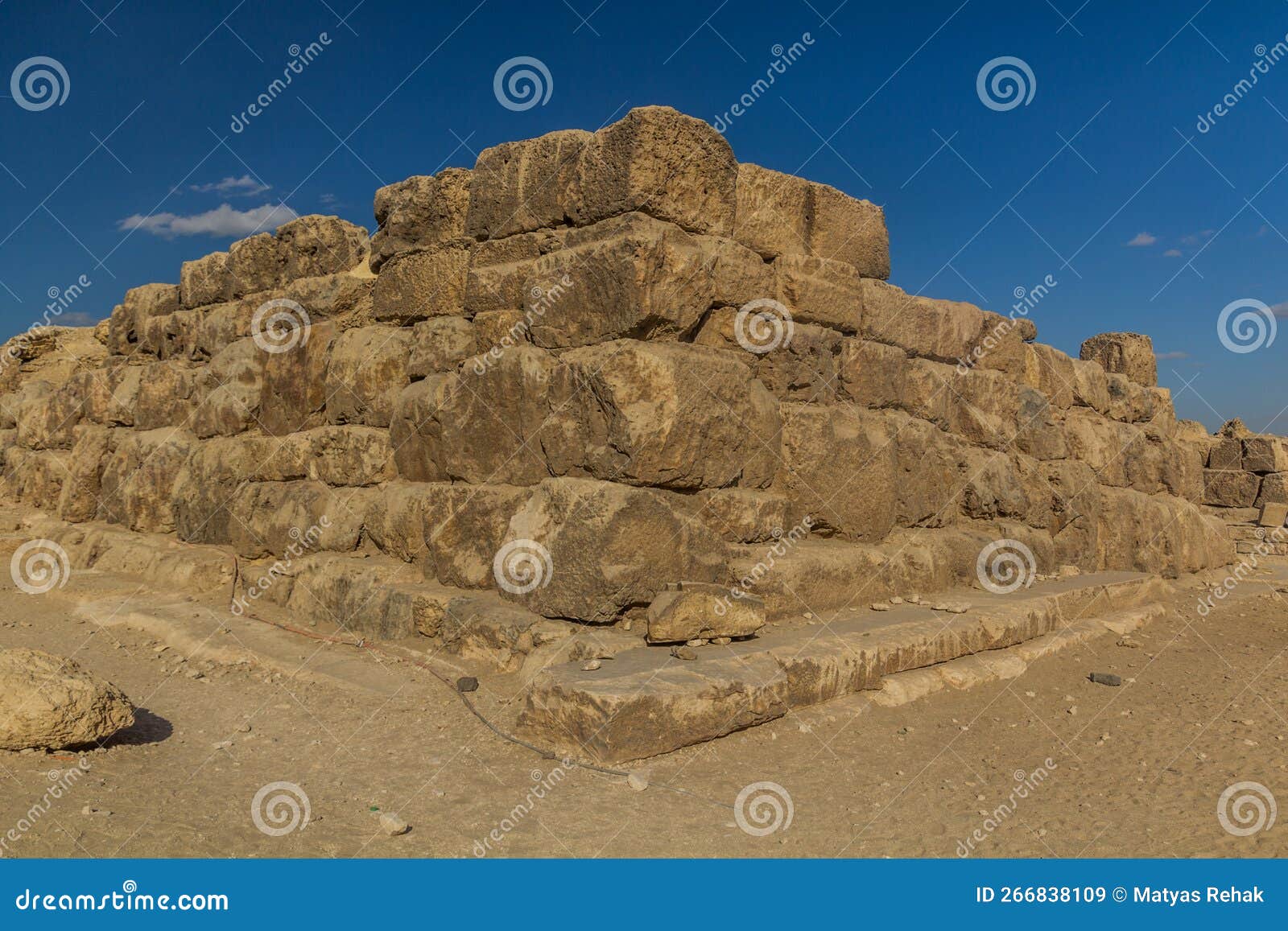 Massive Stone Wall Near Pyramids in Giza, Egy Stock Image - Image of ...