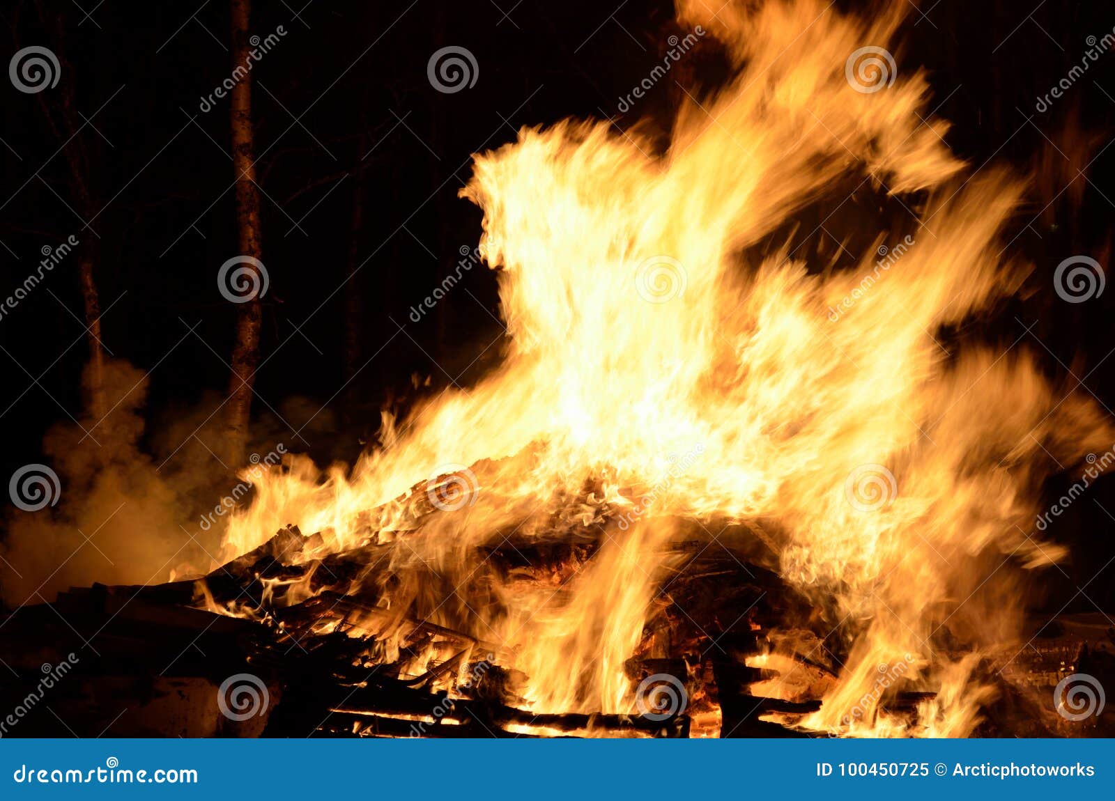 Massive wood fire stock image. Image of glow, danger - 100450725