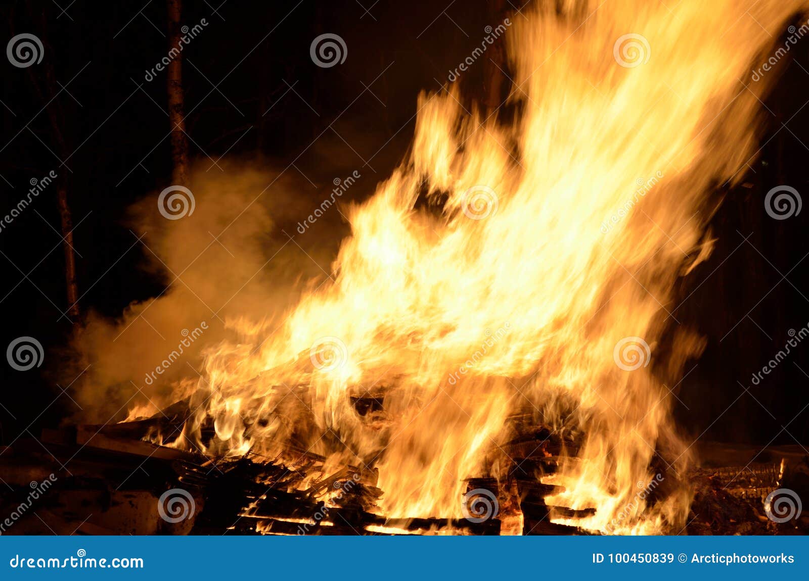 Massive Wood Fire in Winter Night Stock Image - Image of closeup ...