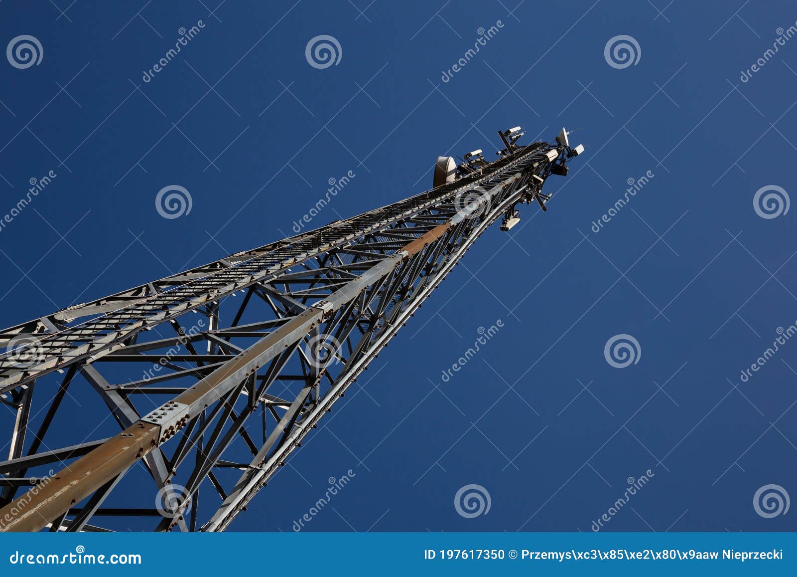 Mast of the Cellular Network Stock Photo - Image of station, cellular ...