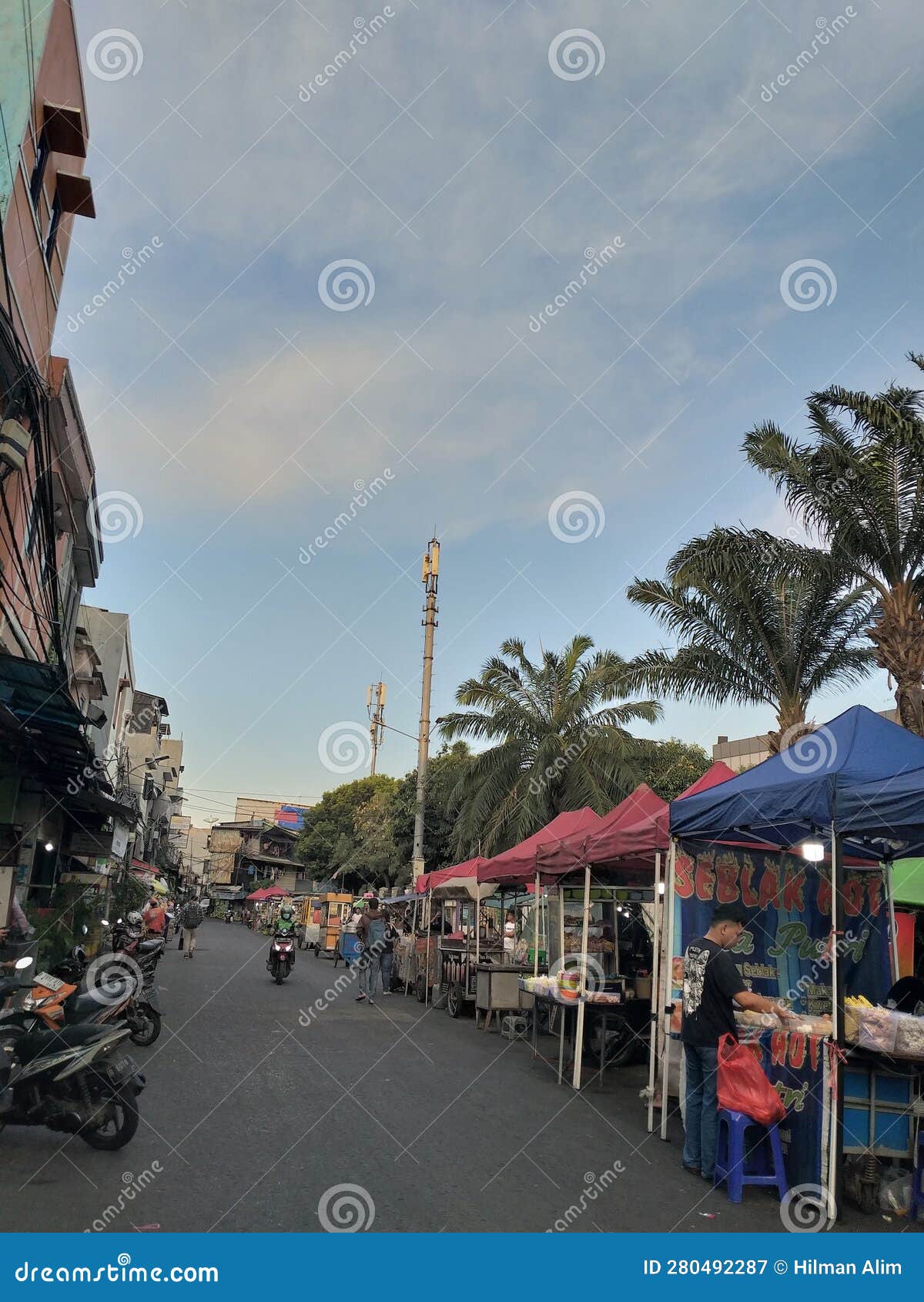Mast Tower at the City Hawker Place in the Afternoon Editorial ...