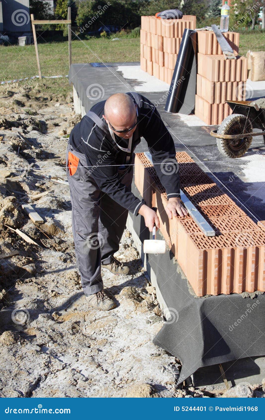 Master bricklayer stock image. Image of master, development - 5244401