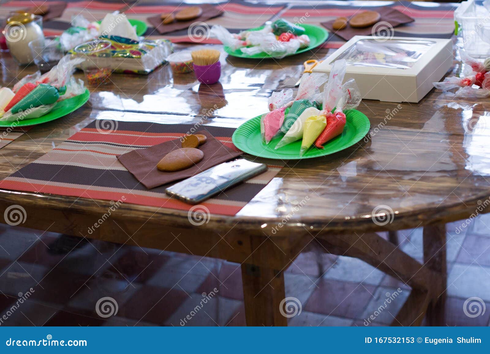 Master Class on Baking and Painting Gingerbread. Gingerbread Cookies ...