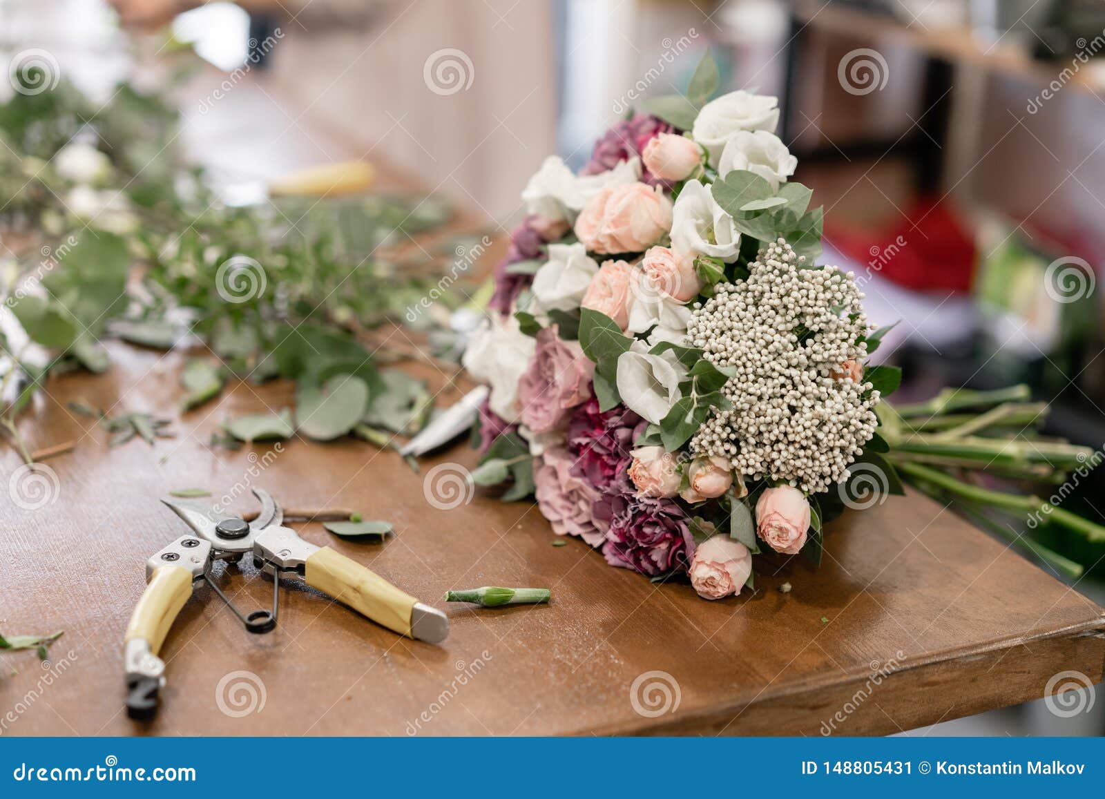 Master Class on Making Bouquets. Summer Bouquet Stock Image - Image of ...