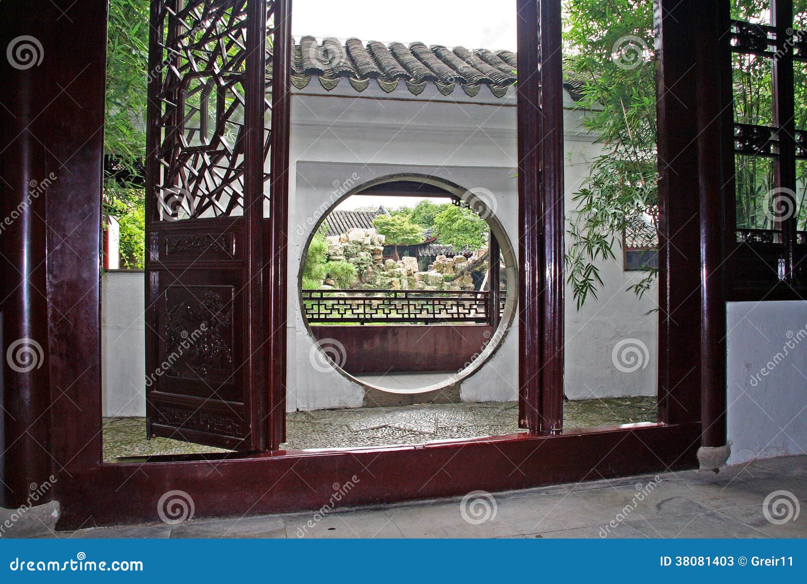 Master of Nets Garden Seen through Moon Gate, Suzhou, China Stock Image ...